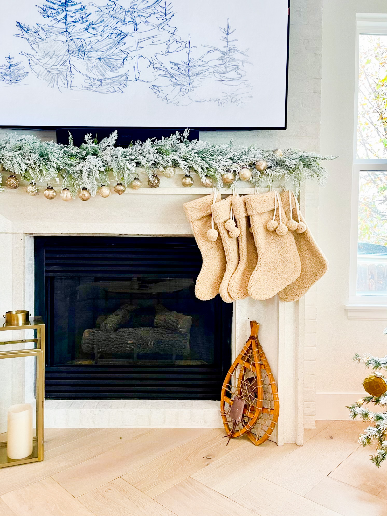 Neutral Christmas Decor - BLOOM AND BABE